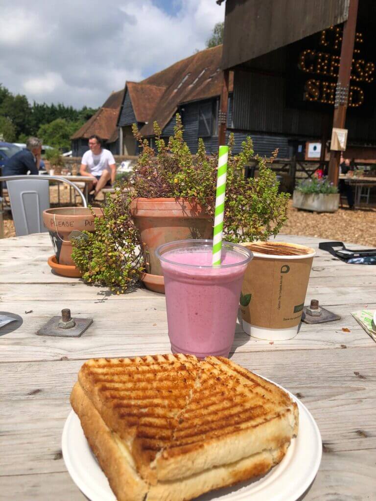 Pick of our favourite outdoor cafe walks this summer | Chilterns ...