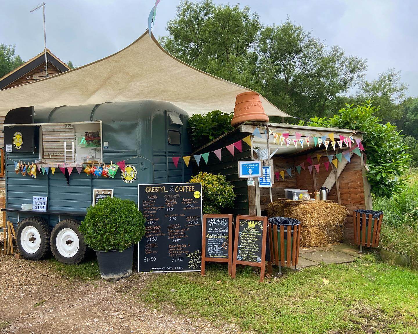 Pick of our favourite outdoor cafe walks this summer | Chilterns ...
